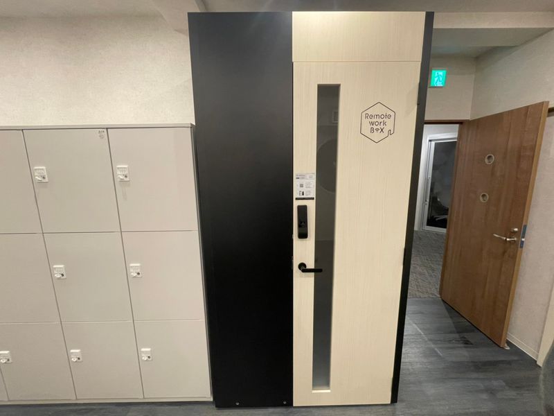 写真一覧｜【RemoteworkBOX Campo Real Madrid店】を予約 (¥660~)｜インスタベース