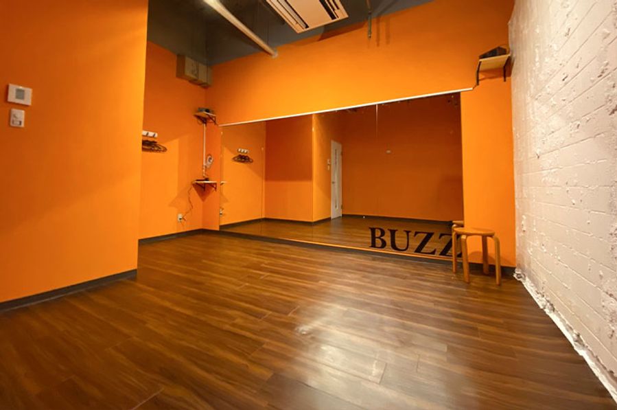 写真一覧｜【京橋 レンタルスタジオ STUDIO BUZZ 】を予約 (¥660~)｜インスタベース
