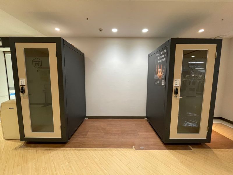 写真一覧｜【RemoteworkBOX イオンマリンピア店】を予約 (¥660~)｜インスタベース