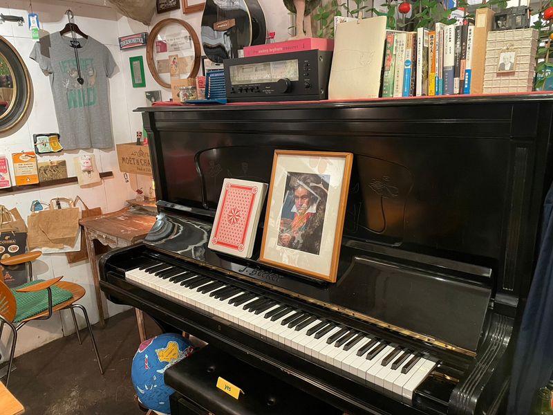 写真一覧｜【カフェ Under the Mat（アンダーザマット）】を予約 (¥3,300~)｜インスタベース