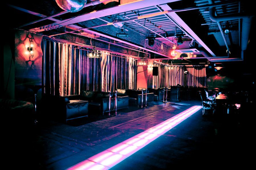 【R Lounge】を予約 (¥33,000~)｜インスタベース