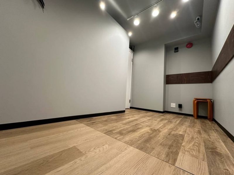 【BUZZ BAYSIDE(浜松町) STUDIO BUZZ】を予約 (¥990~)｜インスタベース