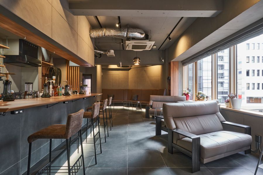 【Relax BAR 新宿三丁目】を予約 (¥1,100~)｜インスタベース